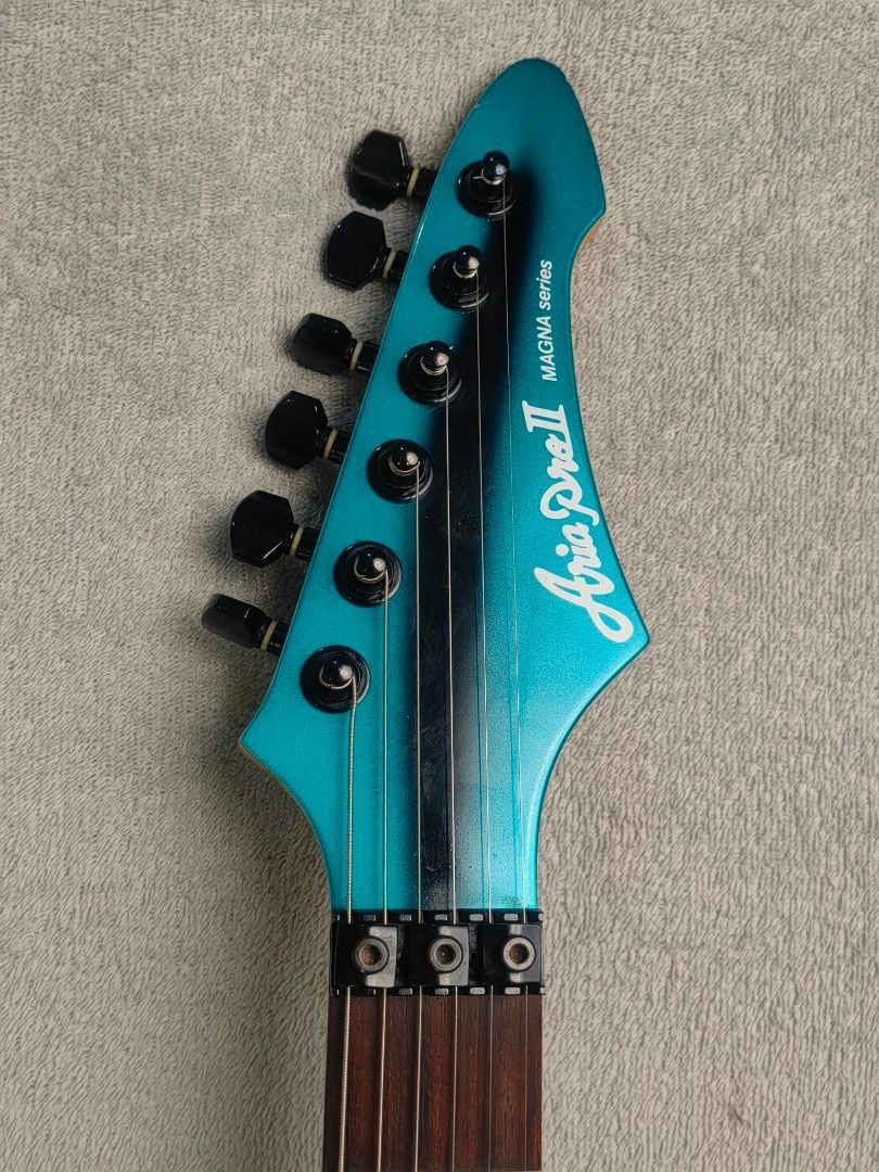 Aria Pro II MA-055 Active Electric Guitar, Hobbies & Toys, Music ...