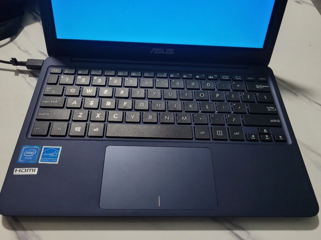 ASUS laptop E200H, Computers & Tech, Laptops & Notebooks on Carousell