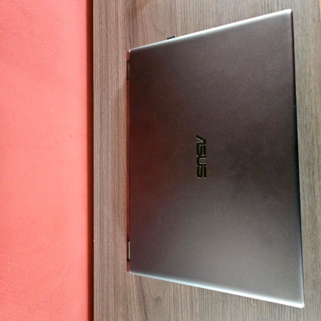 Asus Laptop Q536FD with 4K UHD panel. i7 8th generation with gtx 1050 ...