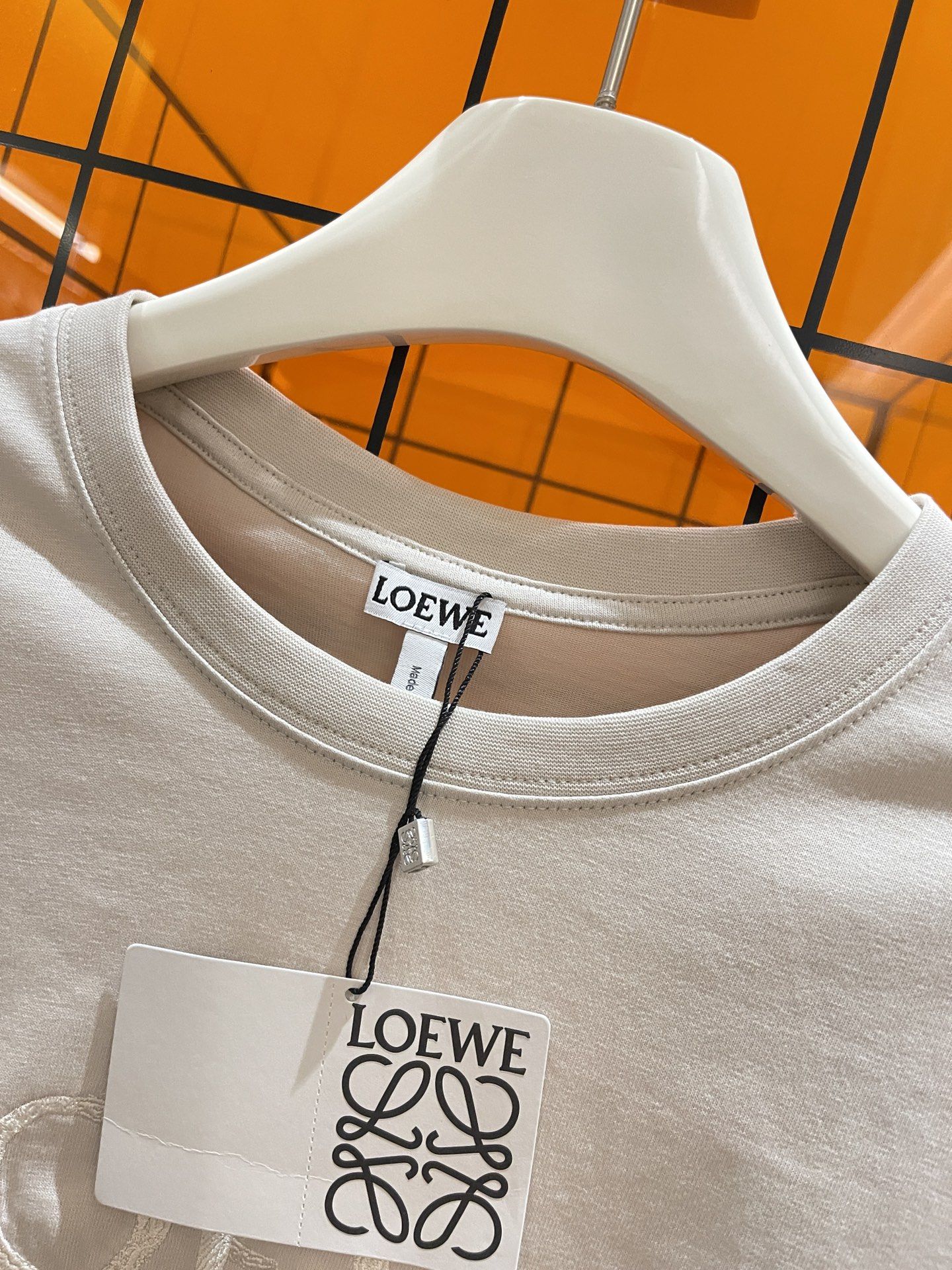 Authentic loewe Tee, Men's Fashion, Tops & Sets, Tshirts & Polo Shirts on Carousell