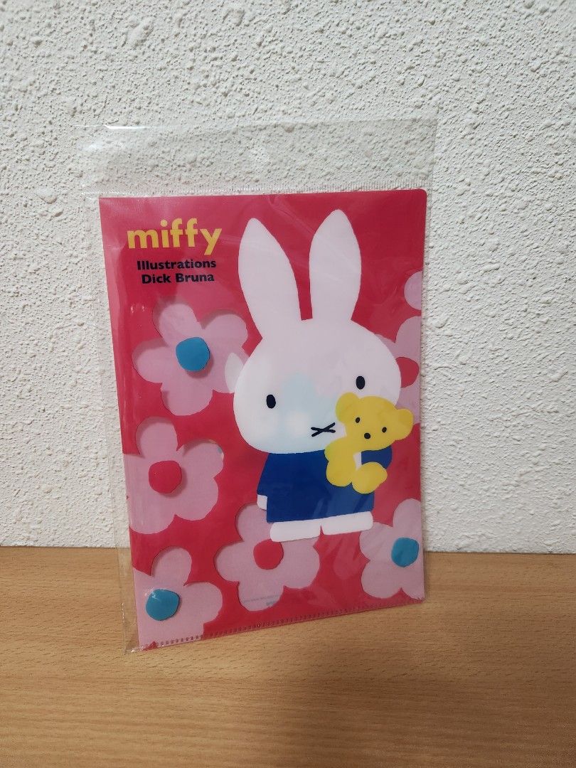 *Brand New* A5 Miffy L-Shape Files Assorted Designs, Hobbies & Toys ...