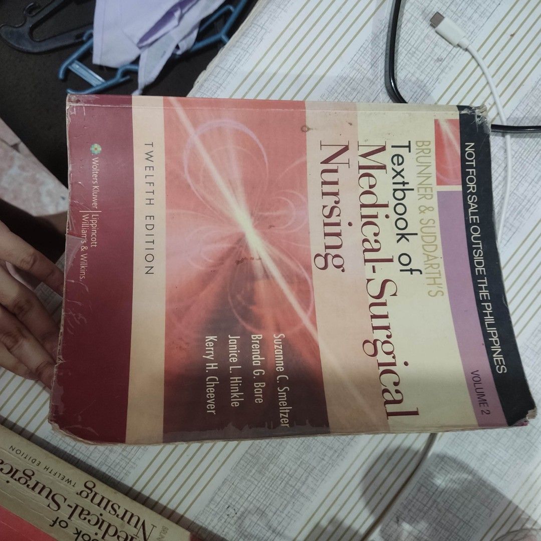 Brunner and Suddarth's Textbook of Medical - Surgical Nursing 12th Edition Volume 1 and 2 ...