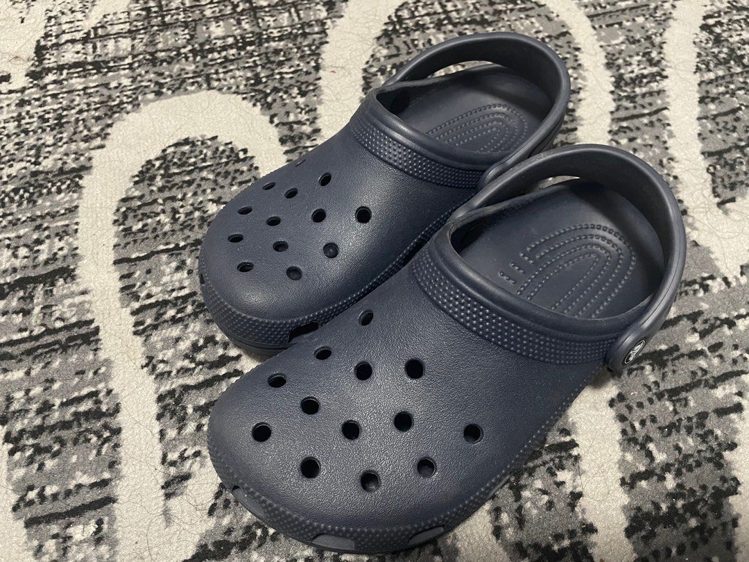 Crocs Classic Clog Navy Blue, Men's Fashion, Footwear, Slippers ...