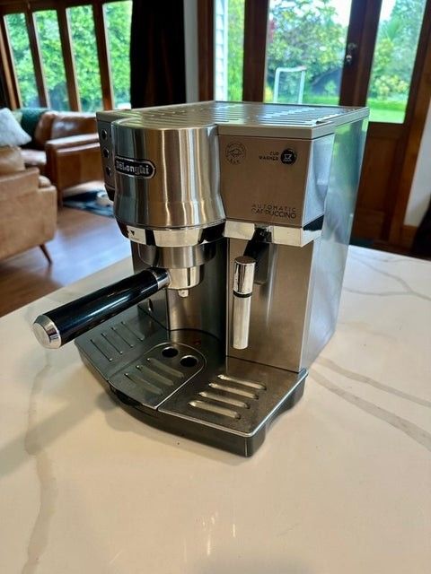 Delonghi Coffee Machine EC860, TV & Home Appliances, Kitchen Appliances ...