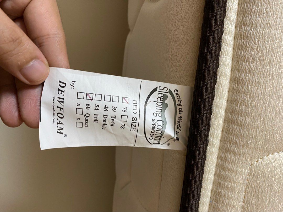 Dewfoam Allure Queen Mattress 76 x 60, Furniture & Home Living ...