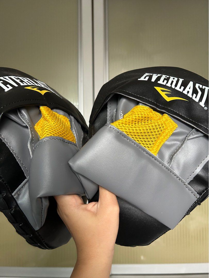 Everlast Punch Mitts for Boxing, Sports Equipment, Exercise & Fitness ...