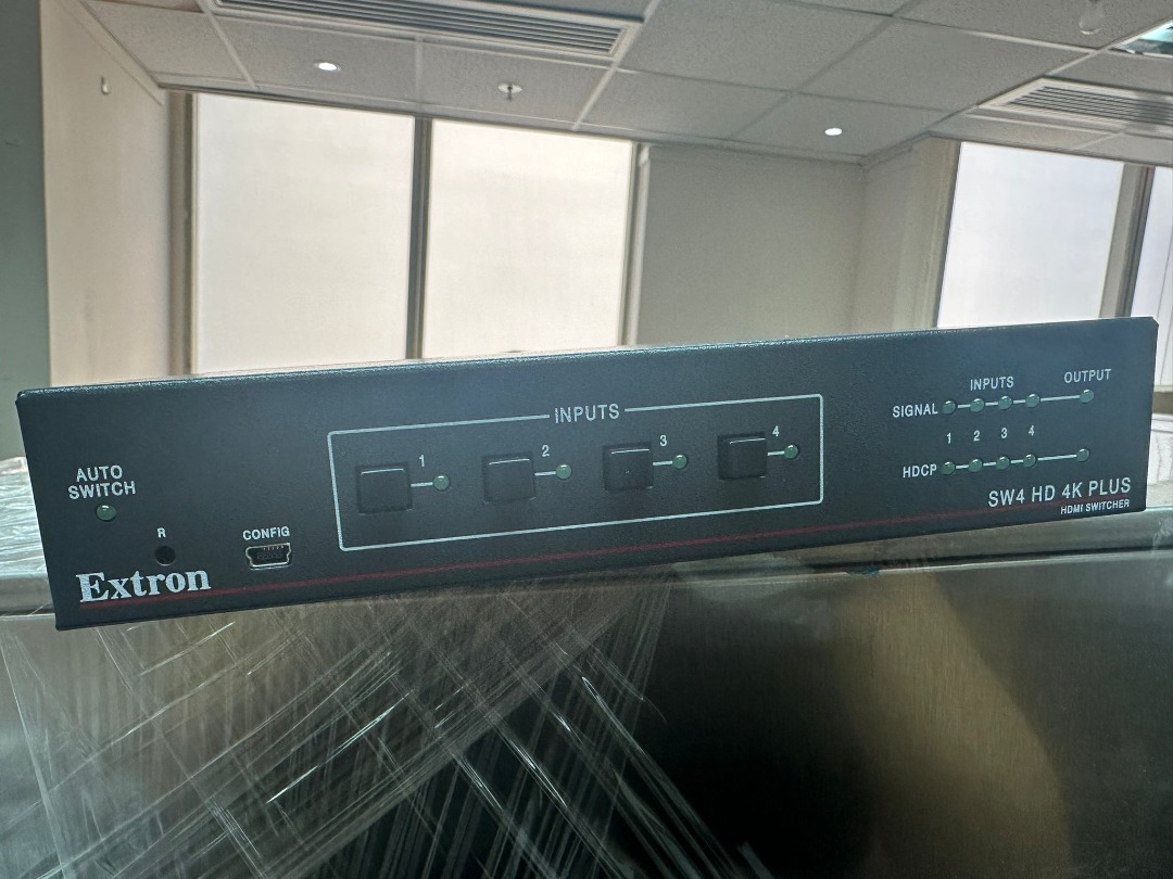 Extron SW4 HD 4K PLUS, 音響器材, 其他音響配件及設備 - Carousell