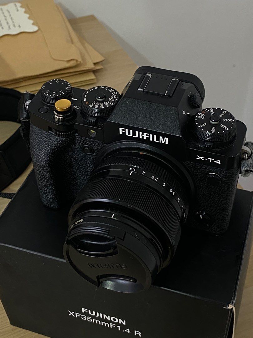 Fujifilm XT4 XT-4 Fujinon XF35mm F1.4R, Photography, Cameras on Carousell