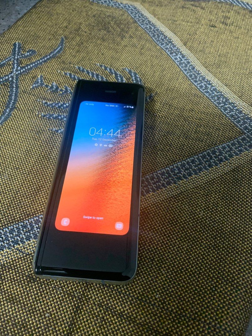 Galaxy Fold Space Silver 512GB, Mobile Phones & Gadgets, Mobile Phones ...