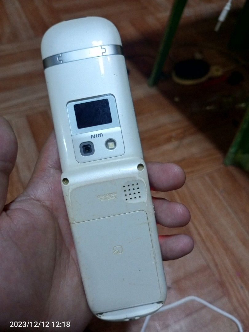 hitachi au flipfone japan, Mobile Phones & Gadgets, Other Gadgets on ...