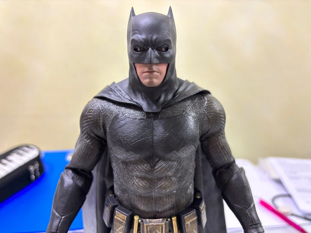 Hot Toys BvS Batman with Tech Cowl, Hobbies & Toys, Toys & Games on ...