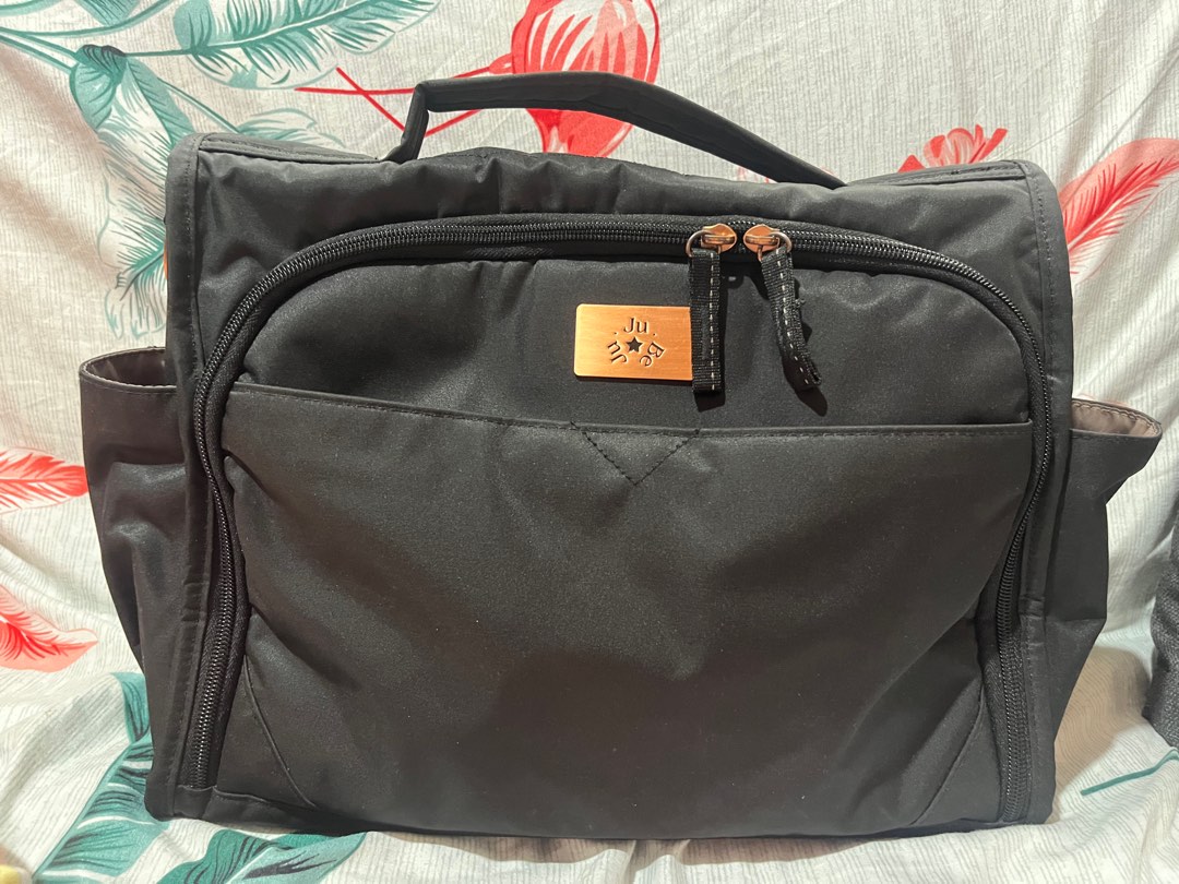 Jujube Core Convertible in Black Rose, Women's Fashion, Bags & Wallets ...