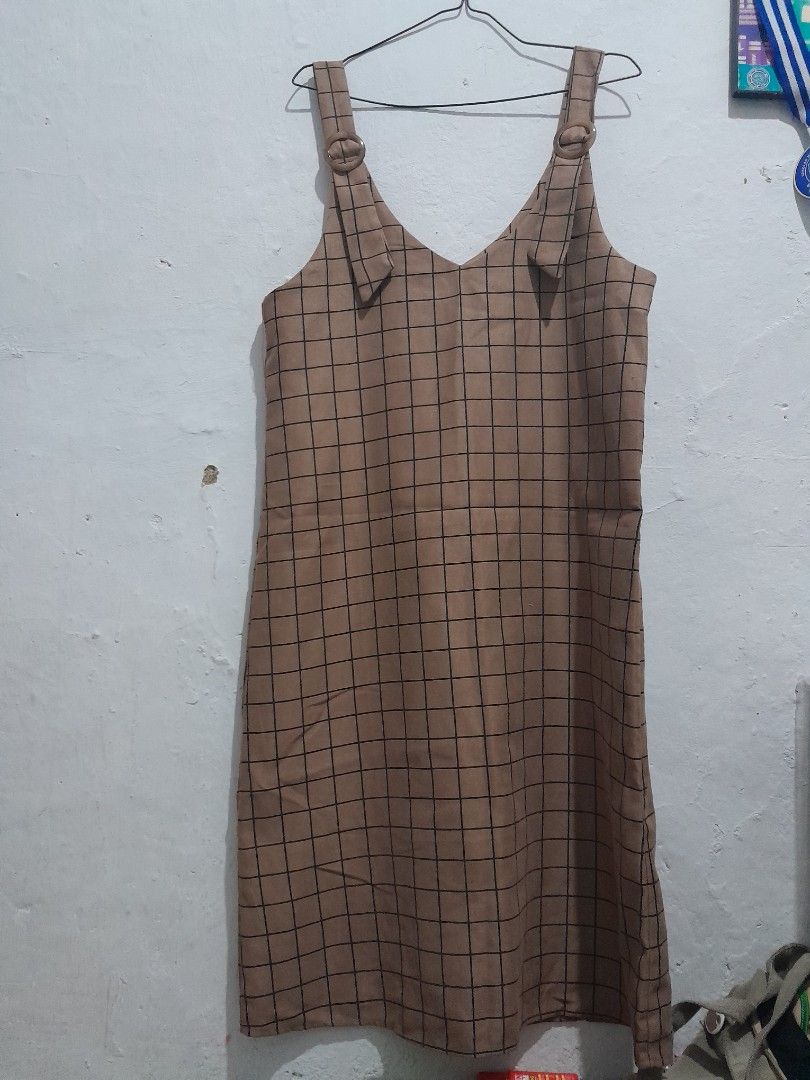 Jumpsuit rok kotak kotak coklat, Fesyen Wanita, Pakaian Wanita, Gaun ...