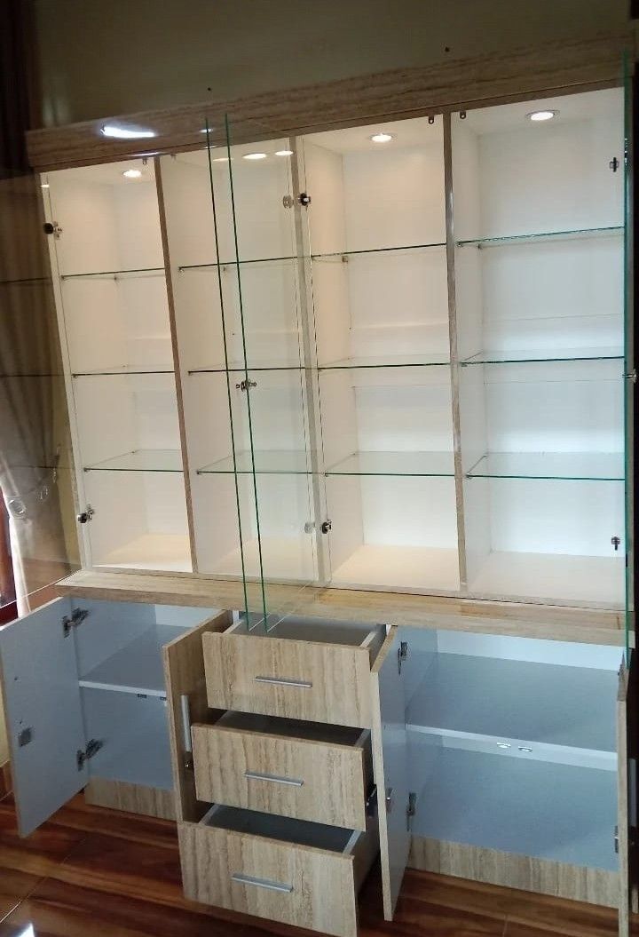 Lemari Rak Kaca Minimalis, Perabotan Rumah di Carousell