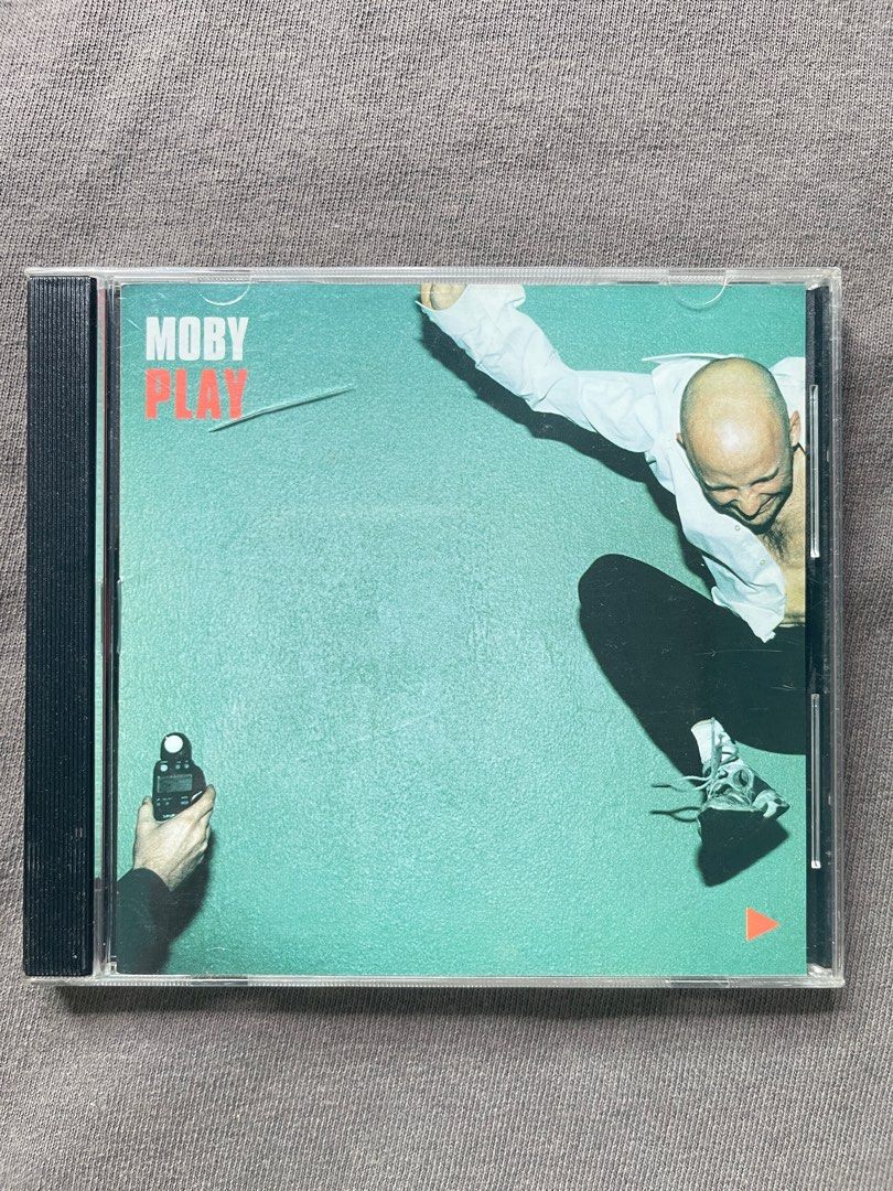 MOBY PLAY, Hobbies & Toys, Music & Media, CDs & DVDs on Carousell