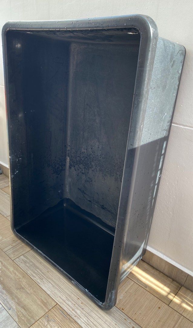 Plastic Tub High Grade, Everything Else on Carousell