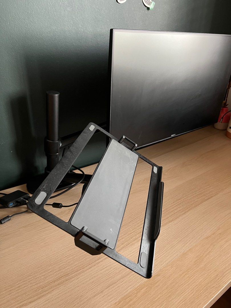 Prism 24” monitor + Monitor arm (arm + laptop stand), Computers & Tech ...