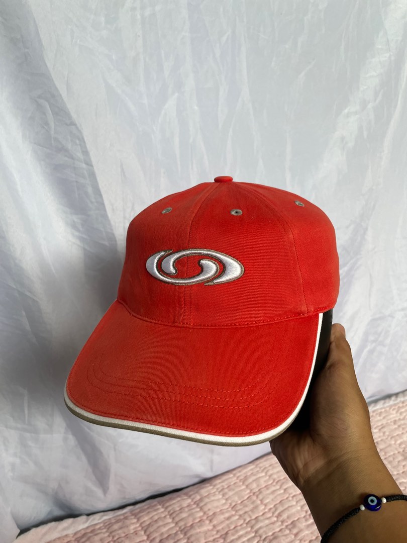 Salomon Closecap, Men's Fashion, Watches & Accessories, Caps & Hats on ...