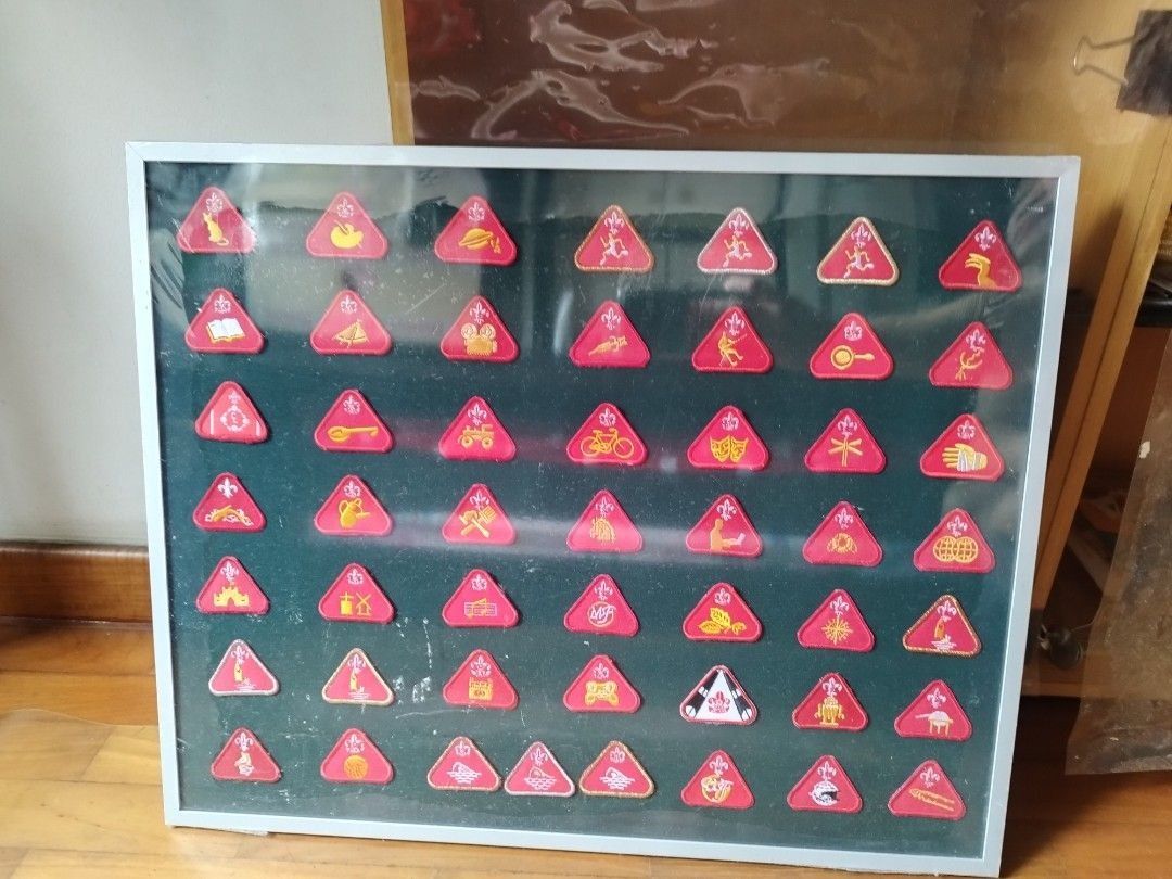 SureMark Name Tag Badge with Gold Safety Pin and Clip | School Badges ...