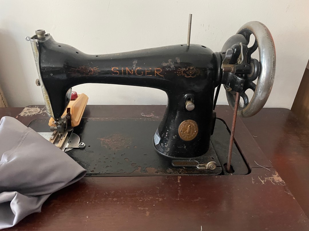Sewing machine, TV & Home Appliances, Other Home Appliances on Carousell