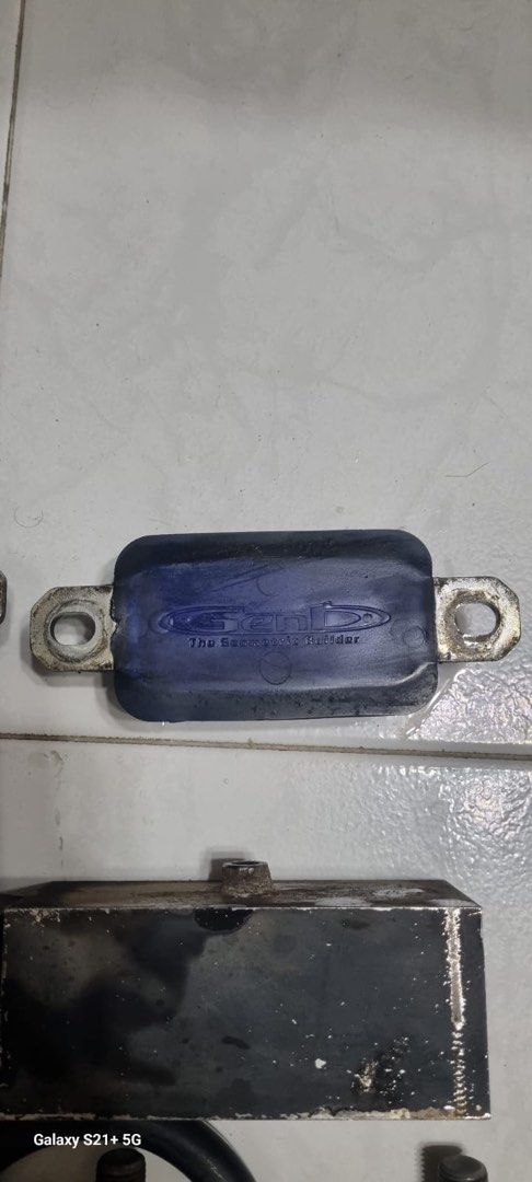 solid block and kyb absorber, Car Accessories, Accessories on Carousell