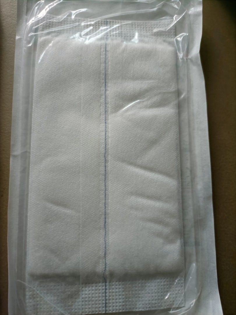 Sterile Gamgee Pad - 23 pieces, Health & Nutrition, Medical Supplies ...