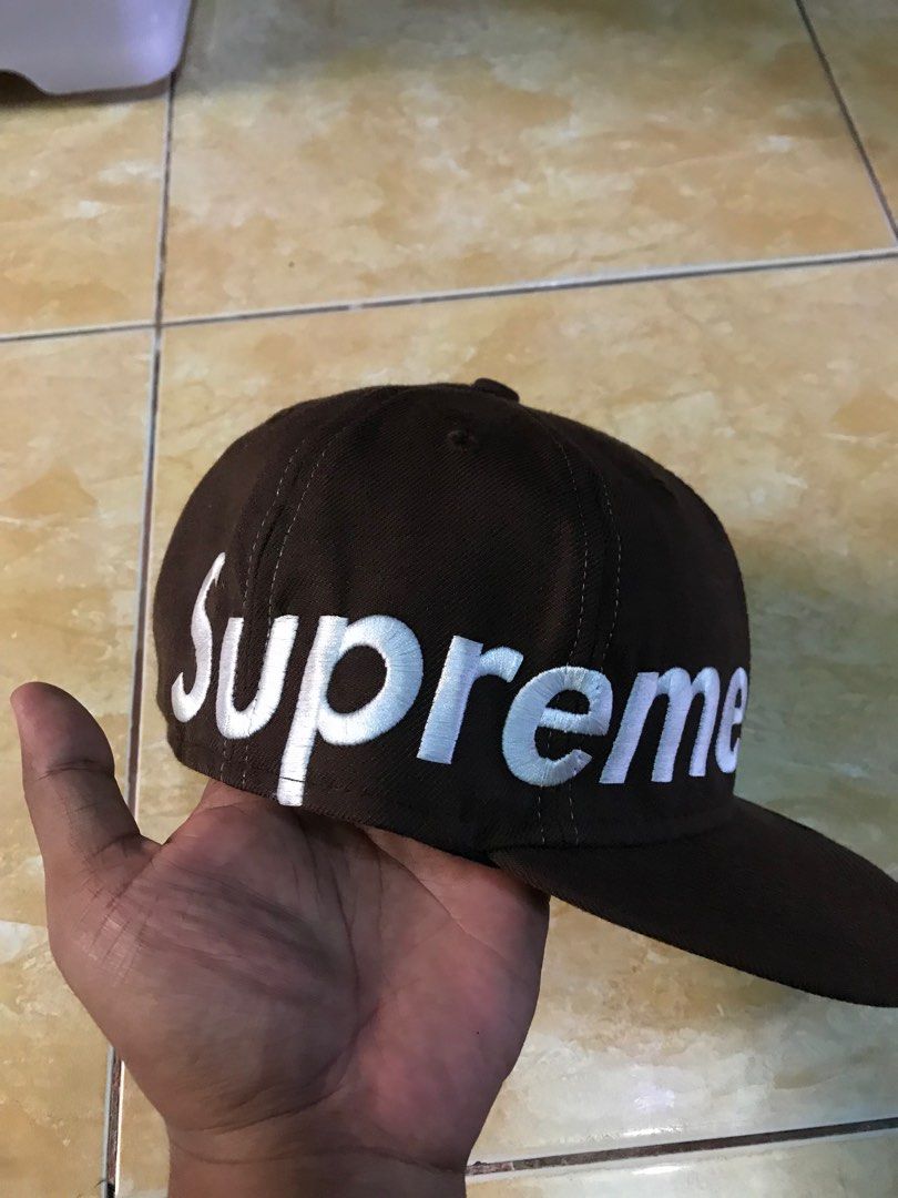 Supreme x New Era Fitted Side Logo FW06, Fesyen Pria, Aksesoris, Topi ...