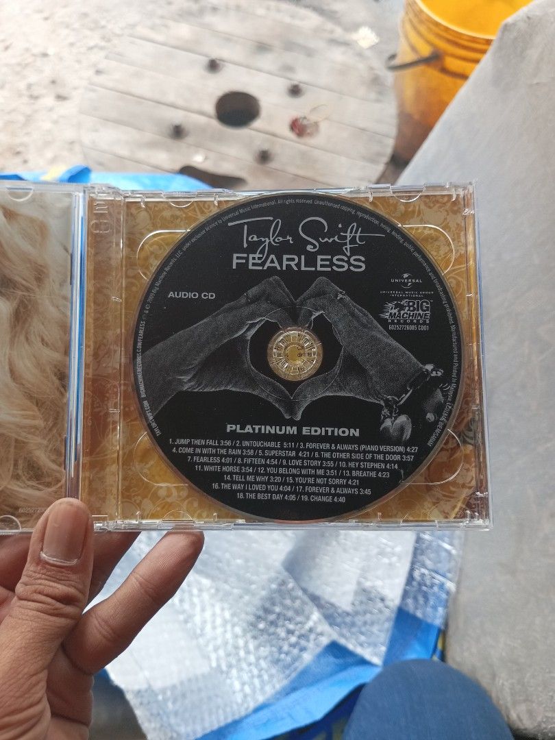 Taylor swift, Hobbies & Toys, Collectibles & Memorabilia, Vintage ...