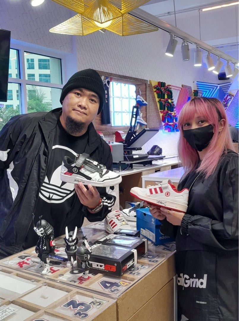 Both "THE GHOST OF KUROSAWA" 1:12 Portable Scale Action Figures & 1:12 ...