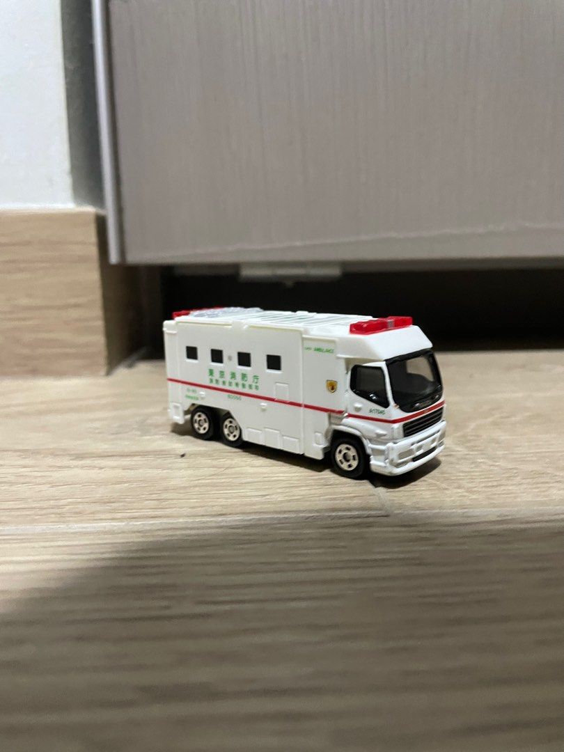 Tomica ambulance, Hobbies & Toys, Toys & Games on Carousell