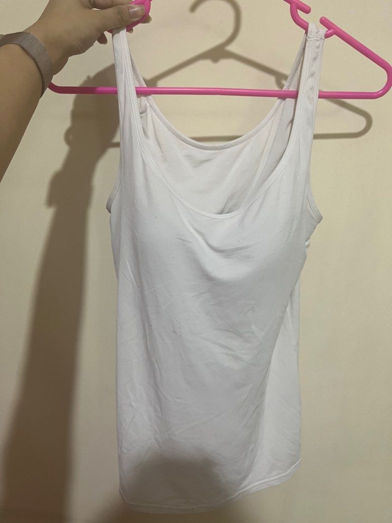 Uniqlo Airism Padded Sando (Well-used), Women's Fashion, Tops ...