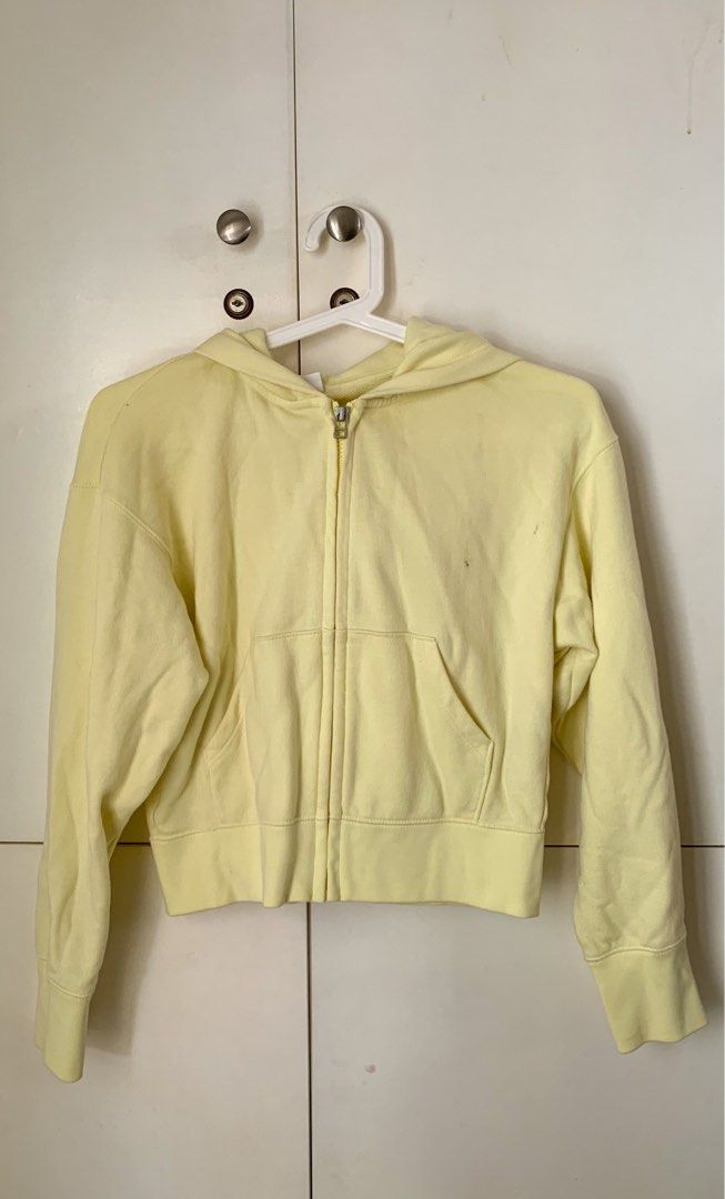 Uniqlo Cropped Jacket, Women's Fashion, Coats, Jackets and Outerwear on ...