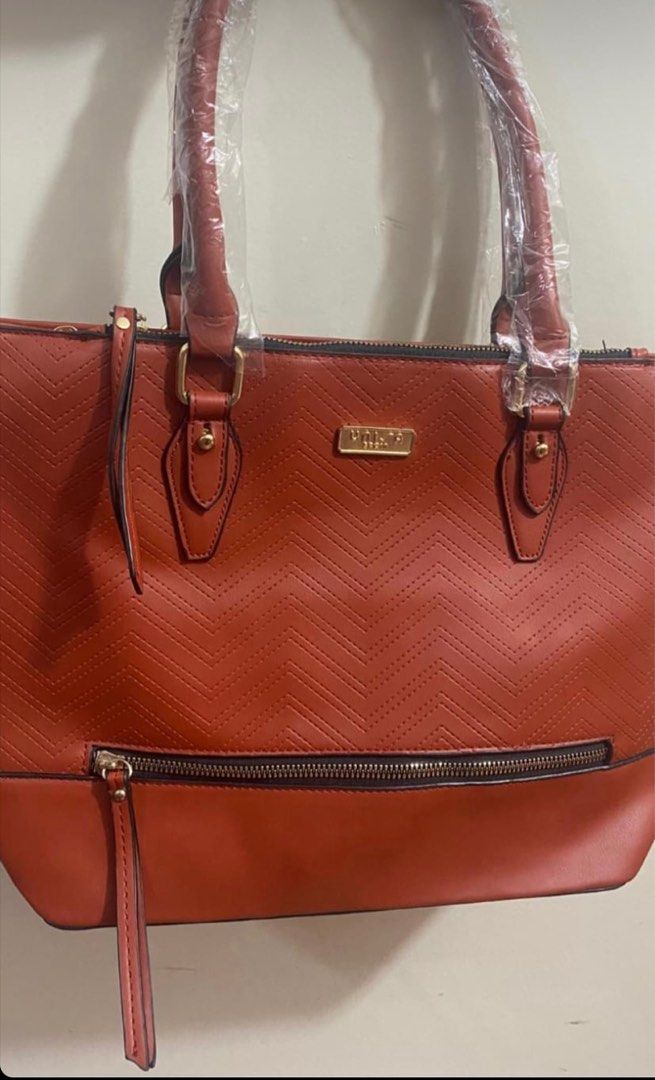 Unisa made in Spain bag, Women's Fashion, Bags & Wallets, Tote Bags on ...