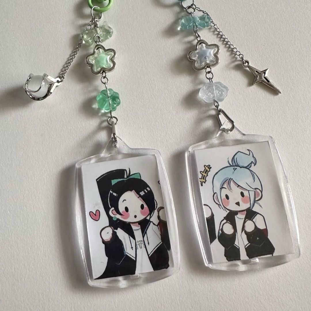 valorant jett and sage matching keychains, Hobbies & Toys, Stationery ...