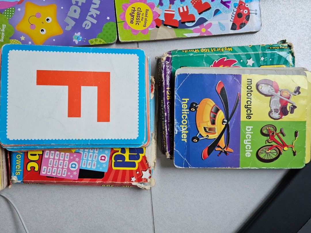 Various kids books & flash cards of varying conditions, Hobbies & Toys ...