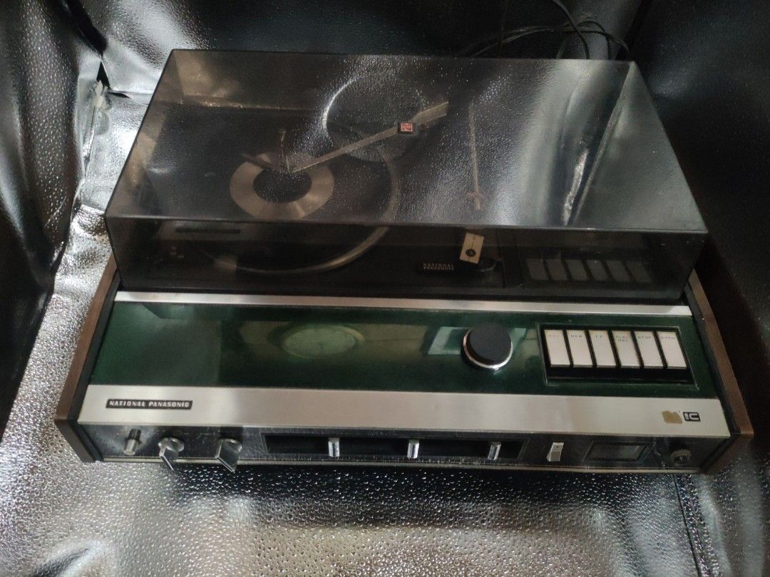 Vintage National Panasonic Turntable/Tuner/Cassette Player, Audio ...