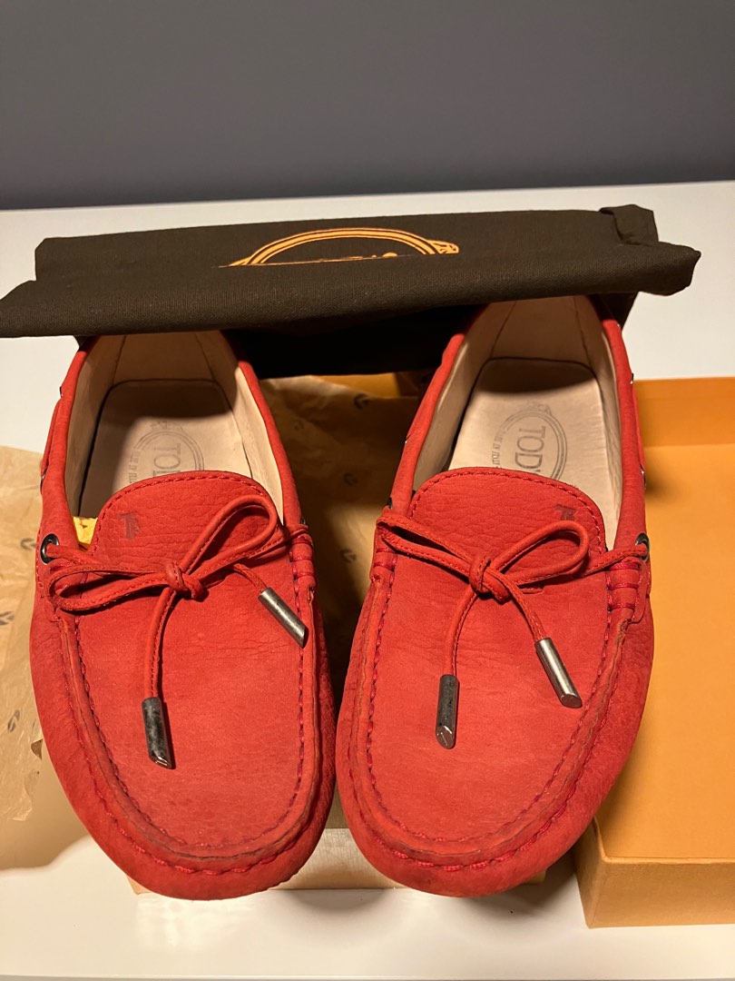 Women's Tod's Gommino Driving shoes, Women's Fashion, Footwear, Loafers ...