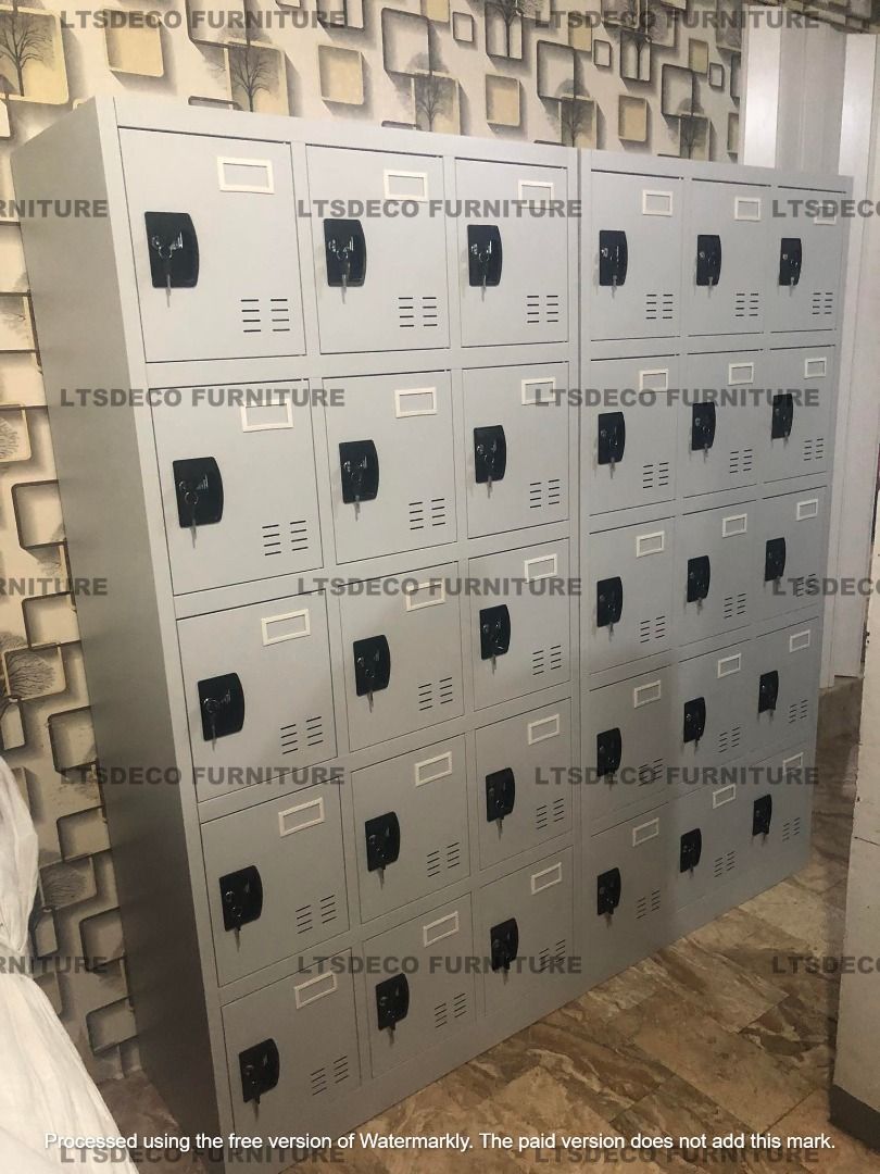 15 DOOR STEEL LOCKER OFFICE PARTITIONS, Furniture & Home Living, Office ...