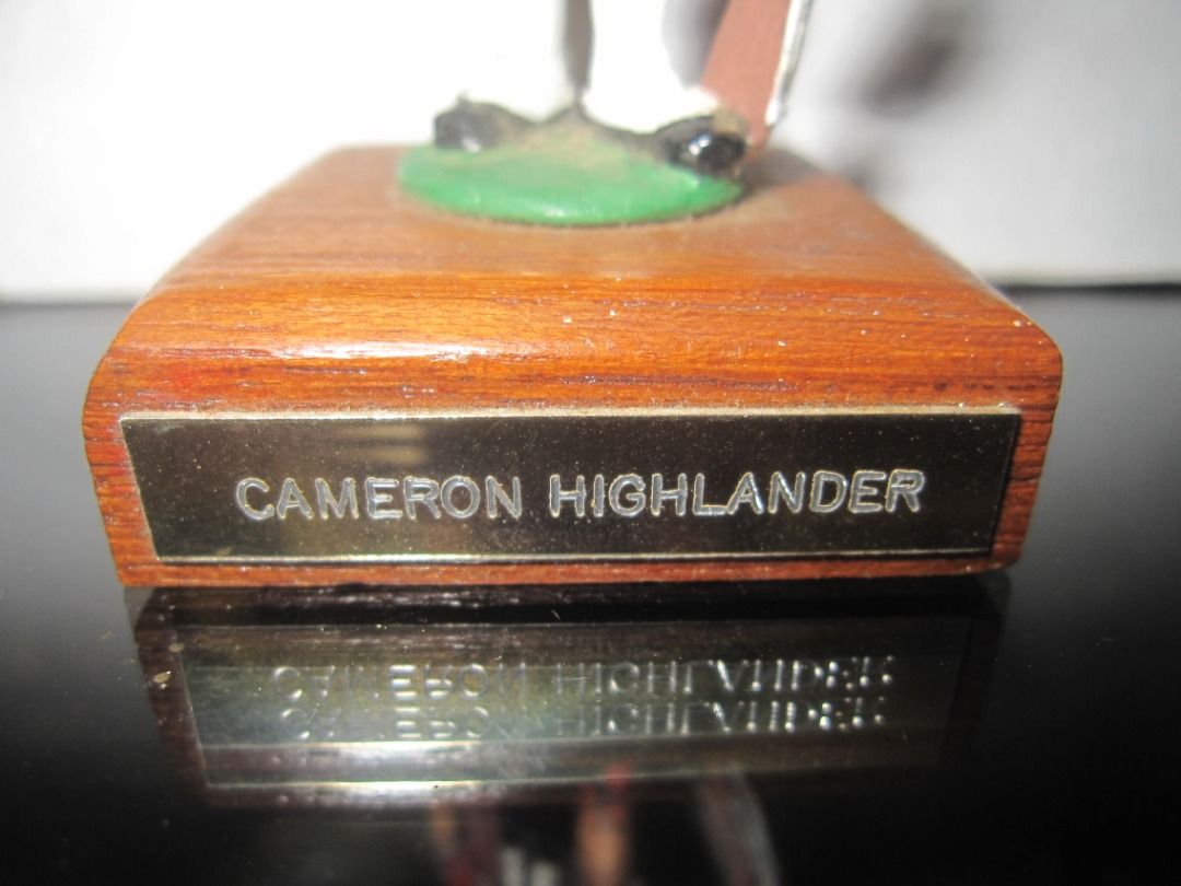 1970's Cast Lead Cameron Highlander Soldier on Wood Base, Hobbies ...
