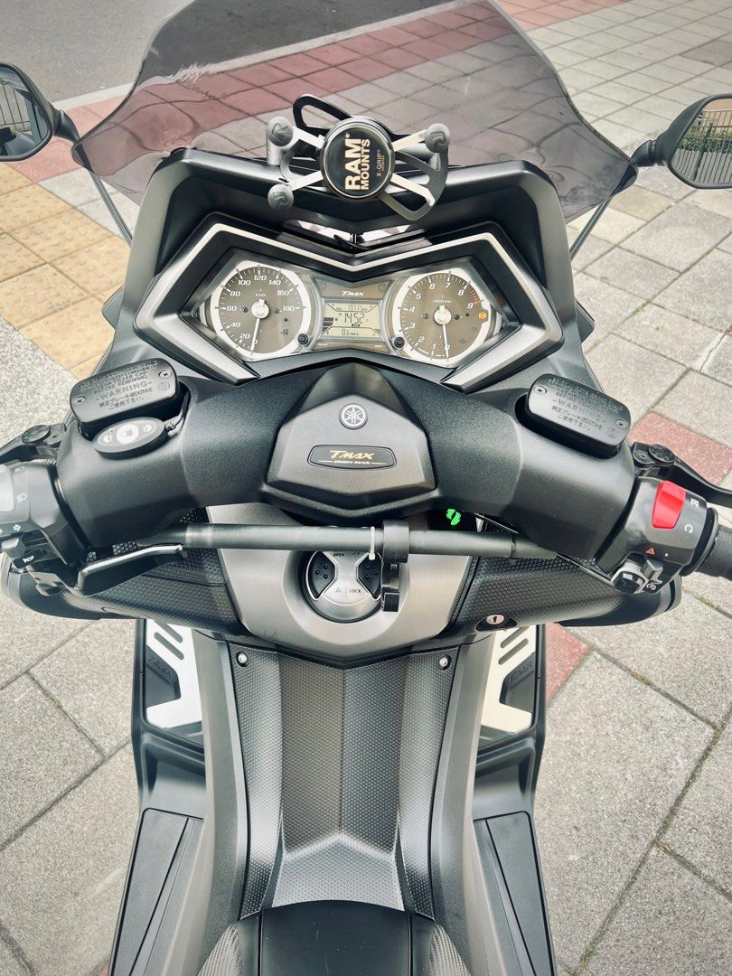 2015年 Yamaha Tmax 530 ABS 特仕版 低里程 經典 Tmax530, 機車, 重機在旋轉拍賣