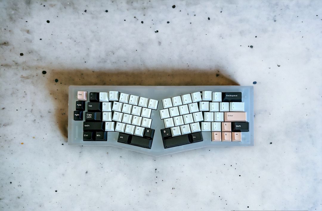 65% Custom Mechanical Keyboard (Olivia1312) - Fully Modded Arisu ...