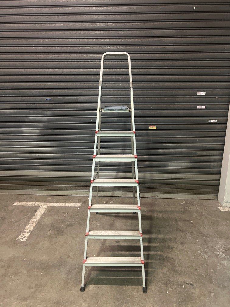 6 steps- Foldable ladder, Furniture & Home Living, Home Improvement ...