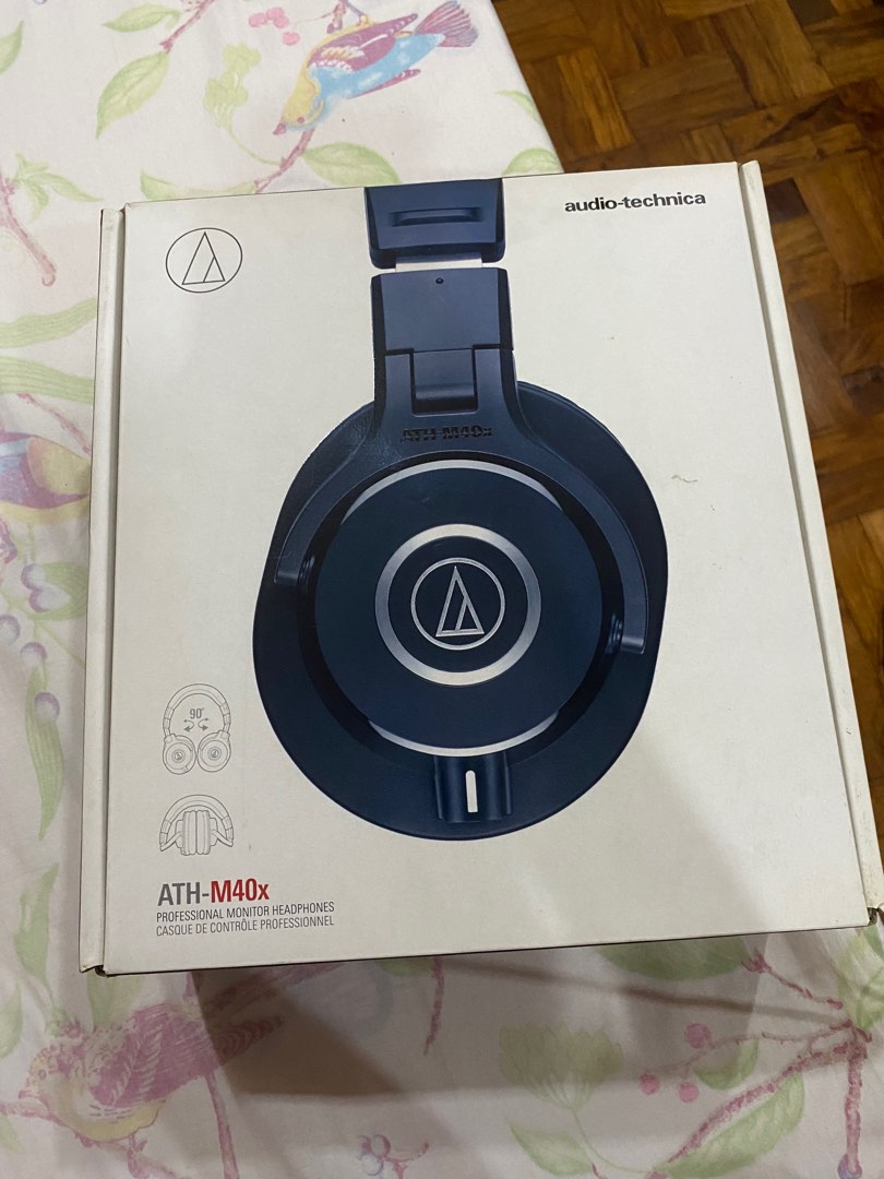 Audiotechnica ATH-M40x Professional Monitor Headphones, Audio ...