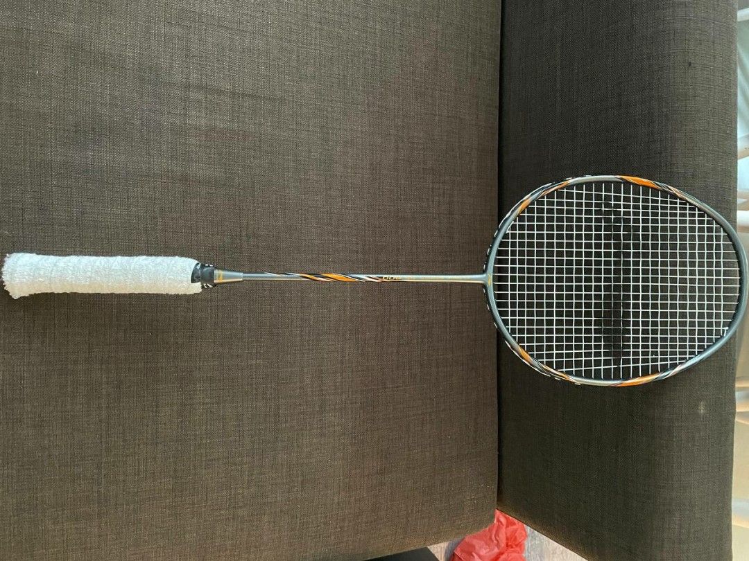 Badminton Rackets: Lining n Yonex, Sports Equipment, Sports & Games ...