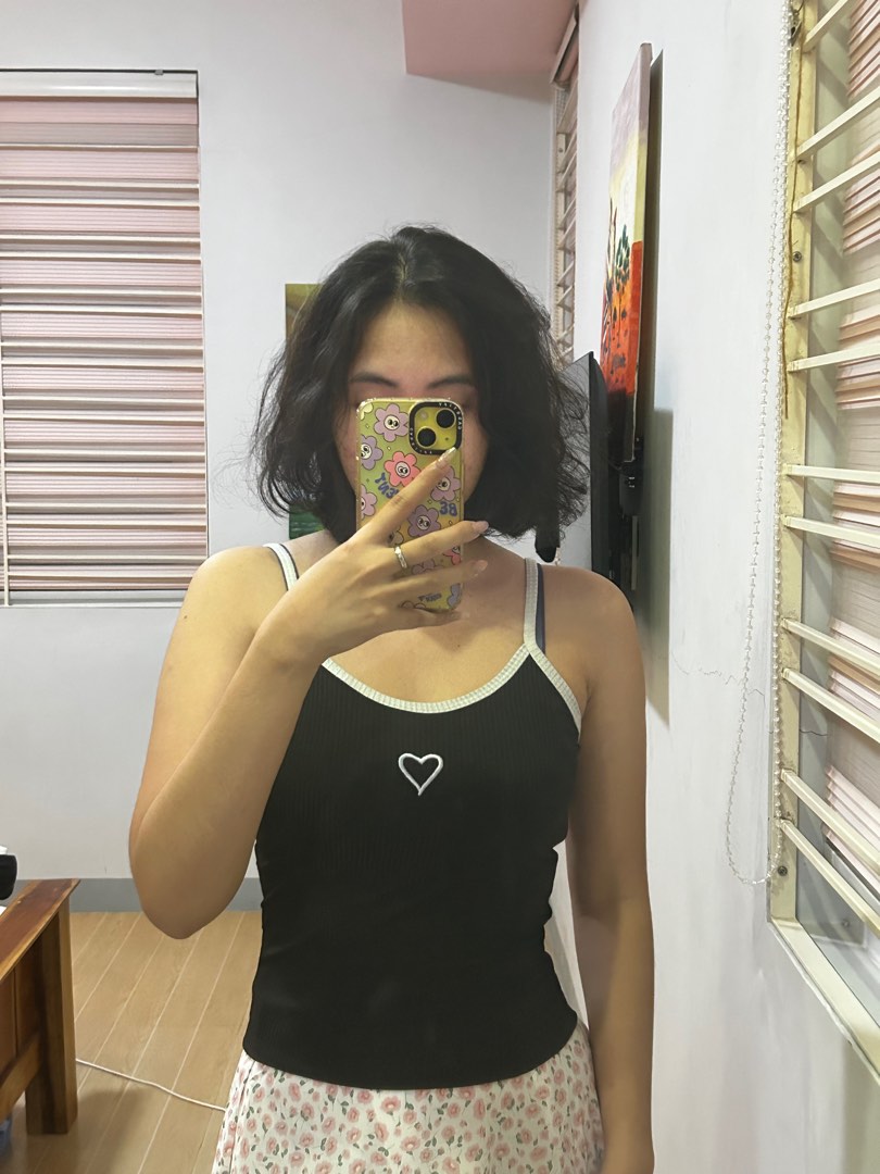 black heart y2k top, Women's Fashion, Tops, Sleeveless on Carousell