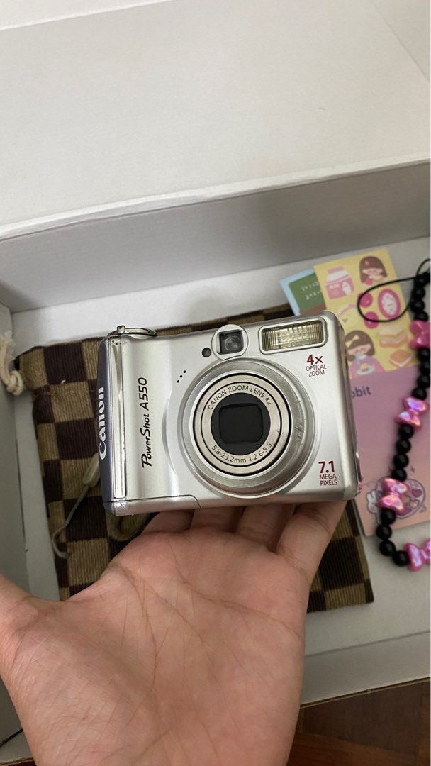 CCD Canon Powershot A550, Photography, Cameras on Carousell