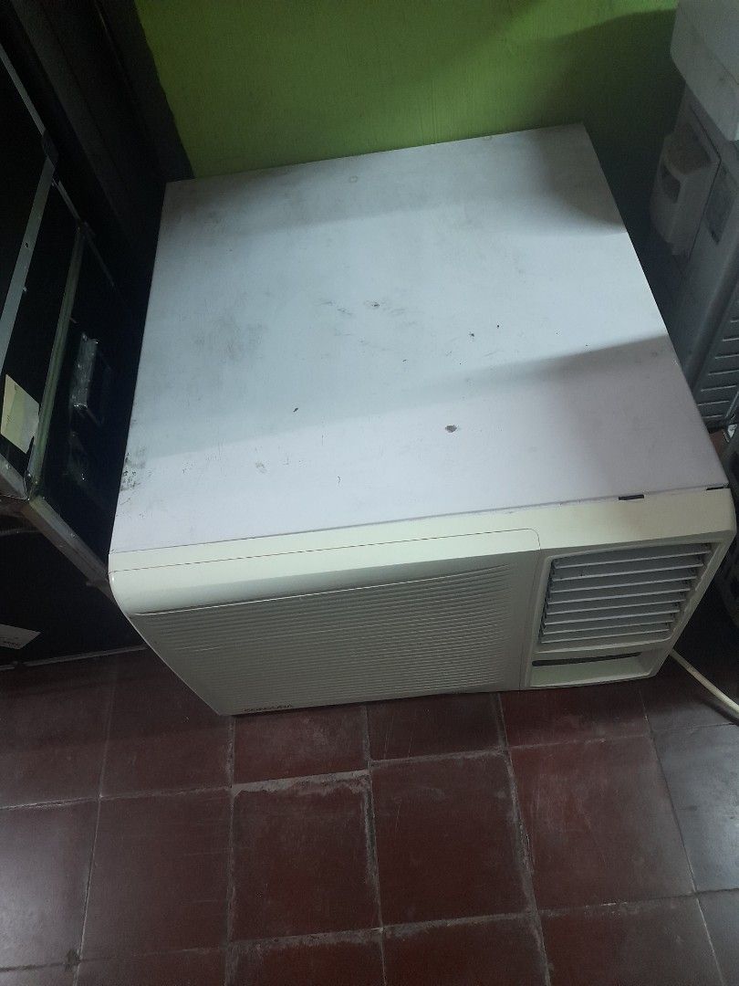 Condura 2hp, TV & Home Appliances, Air Conditioning and Heating on ...