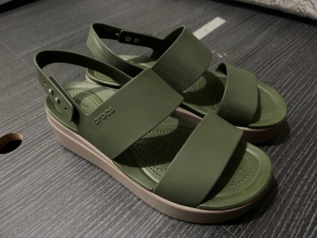 Crocs Literide Brooklyn Wedge Sandals, Women's Fashion, Footwear ...
