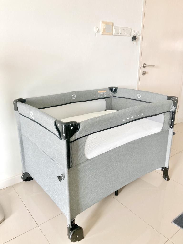 Crolla Ally Travel Baby Cot Playpen New, Babies & Kids, Baby Nursery ...