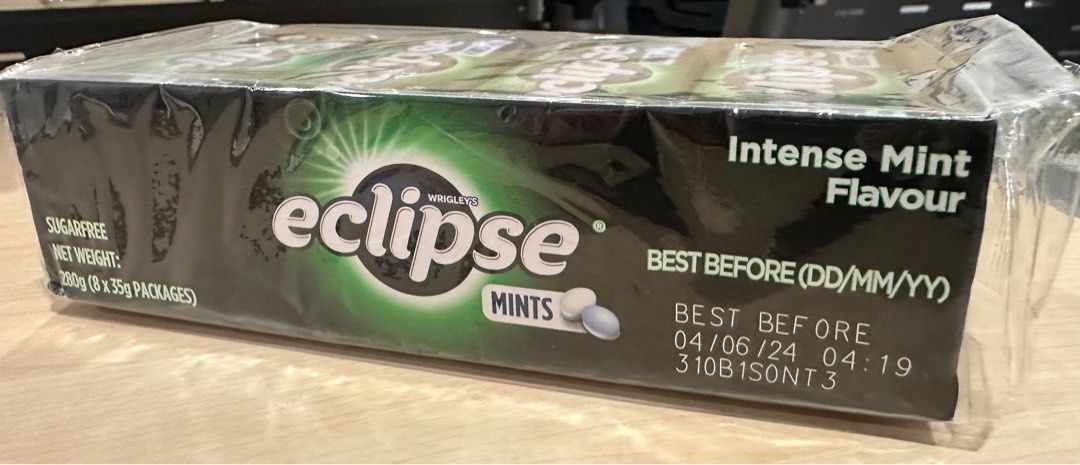 Eclipse mints candy 8 packets, Food & Drinks, Other Food & Drinks on ...